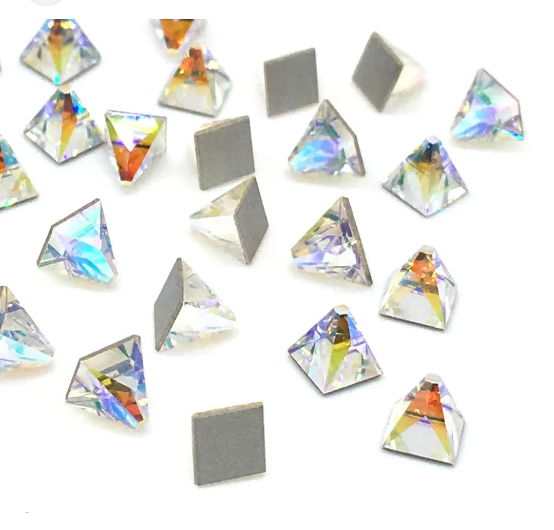 Swarovski® Flatback Square Spike Aurore Boreale 5x5mm – Shining Moments